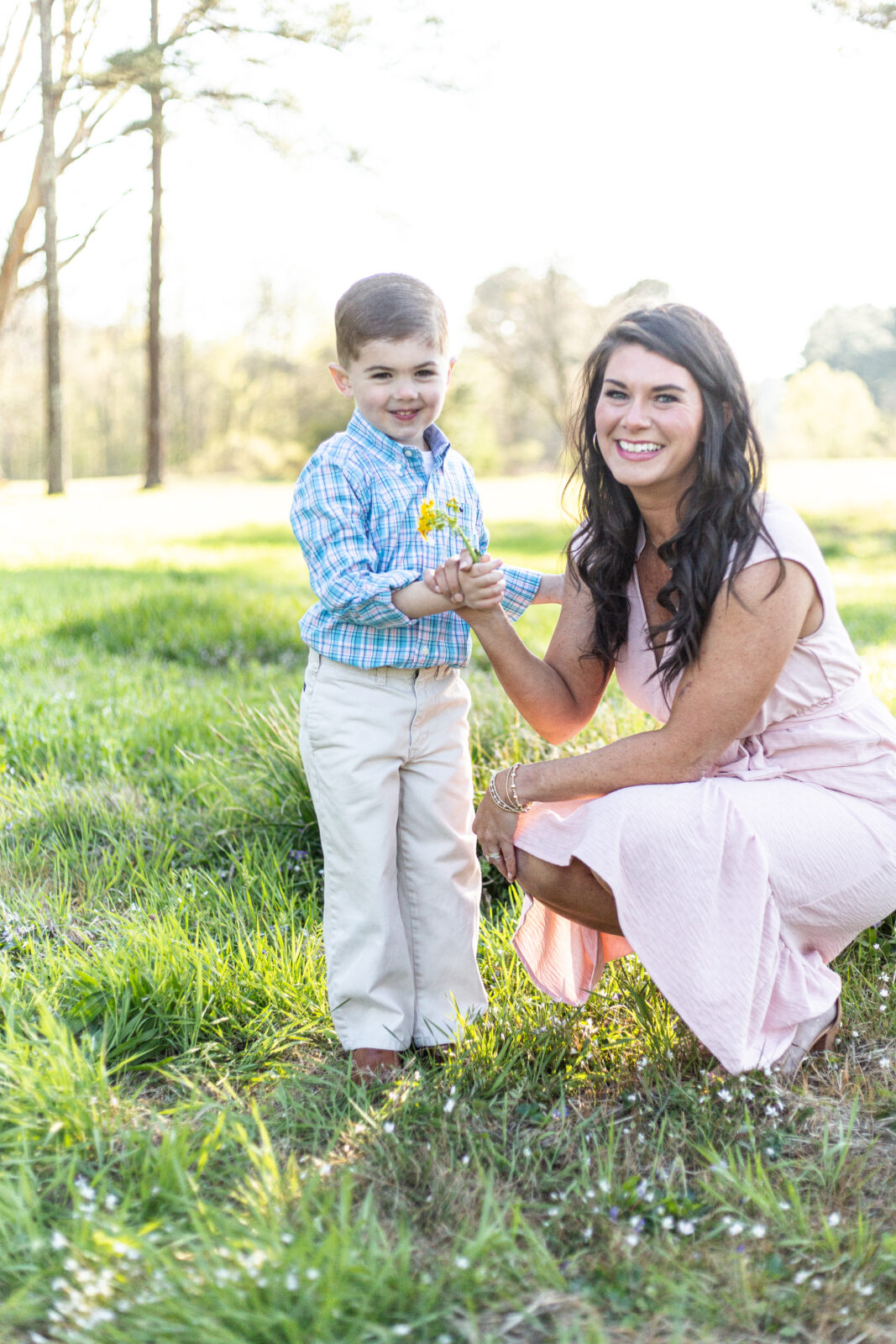 What to Wear for a Family Photo Shoot - larklivingston.com